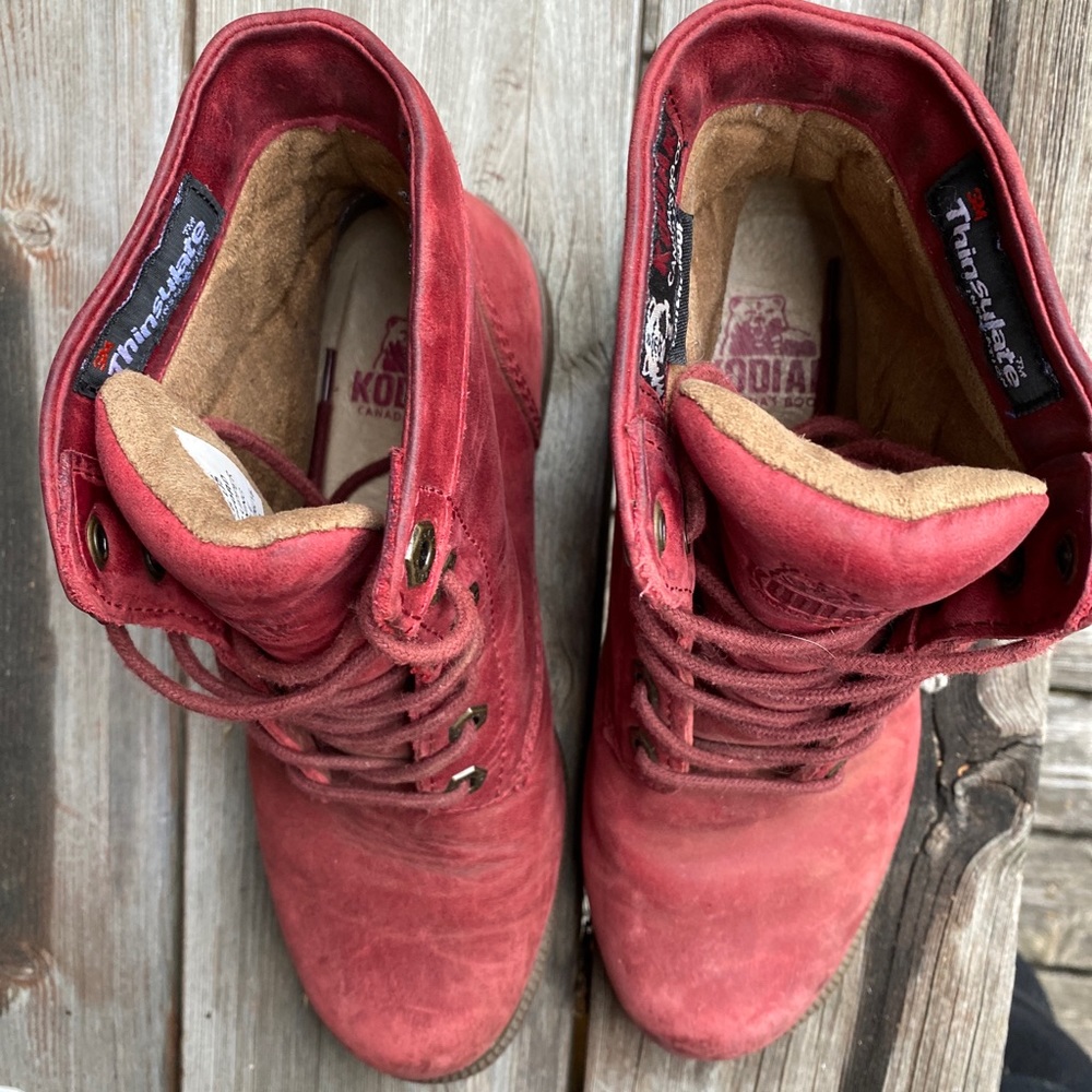Kodiak Red Leather All Season Thinsulate Boots - Gem